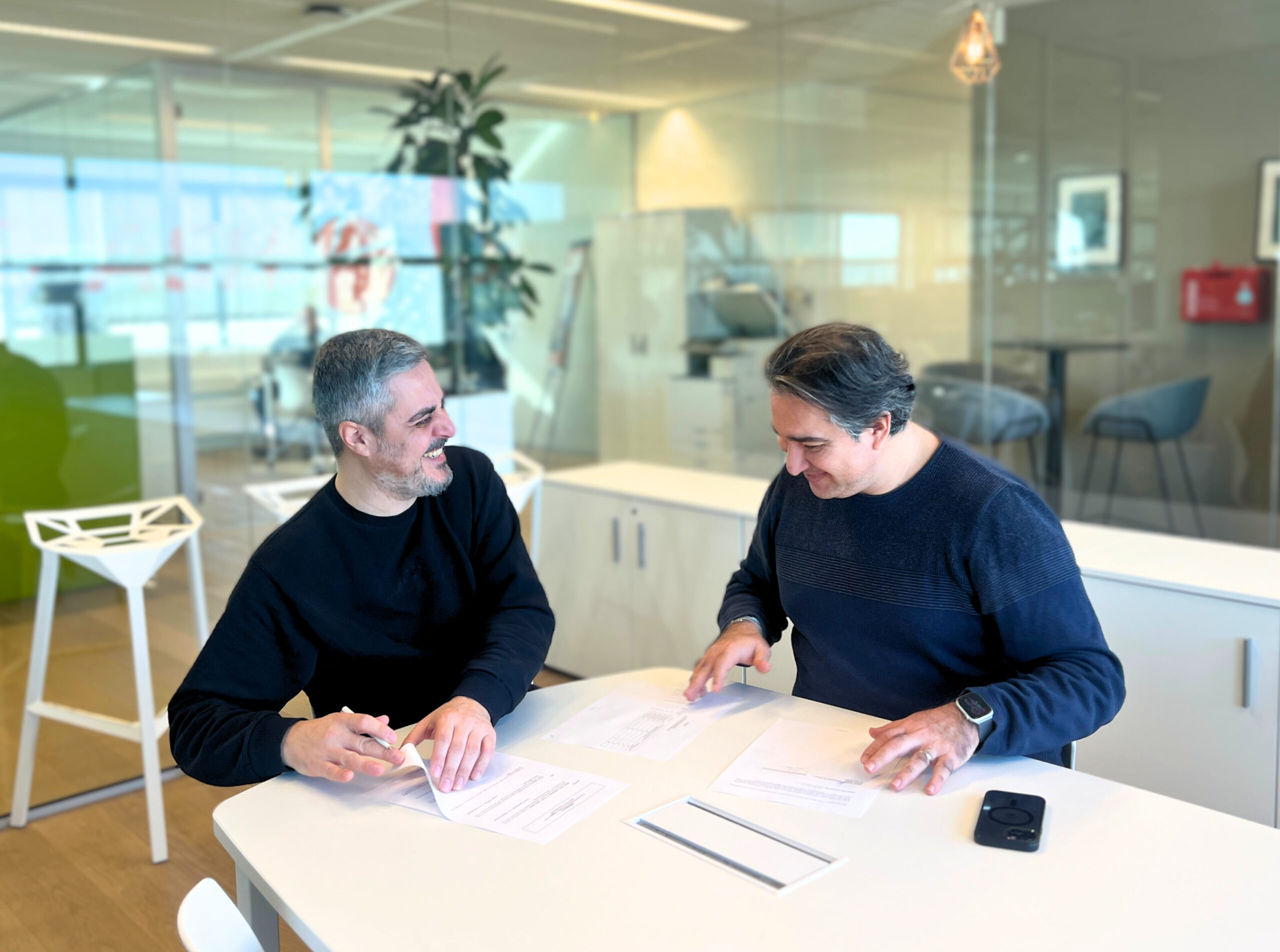 2025 Kicks Off with Growth: Onur Renews His Flash Franchise in Ankara ...